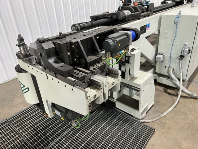 Choosing the Right Tube Bending Machine: Mandrel vs. Rotary Stretch Benders