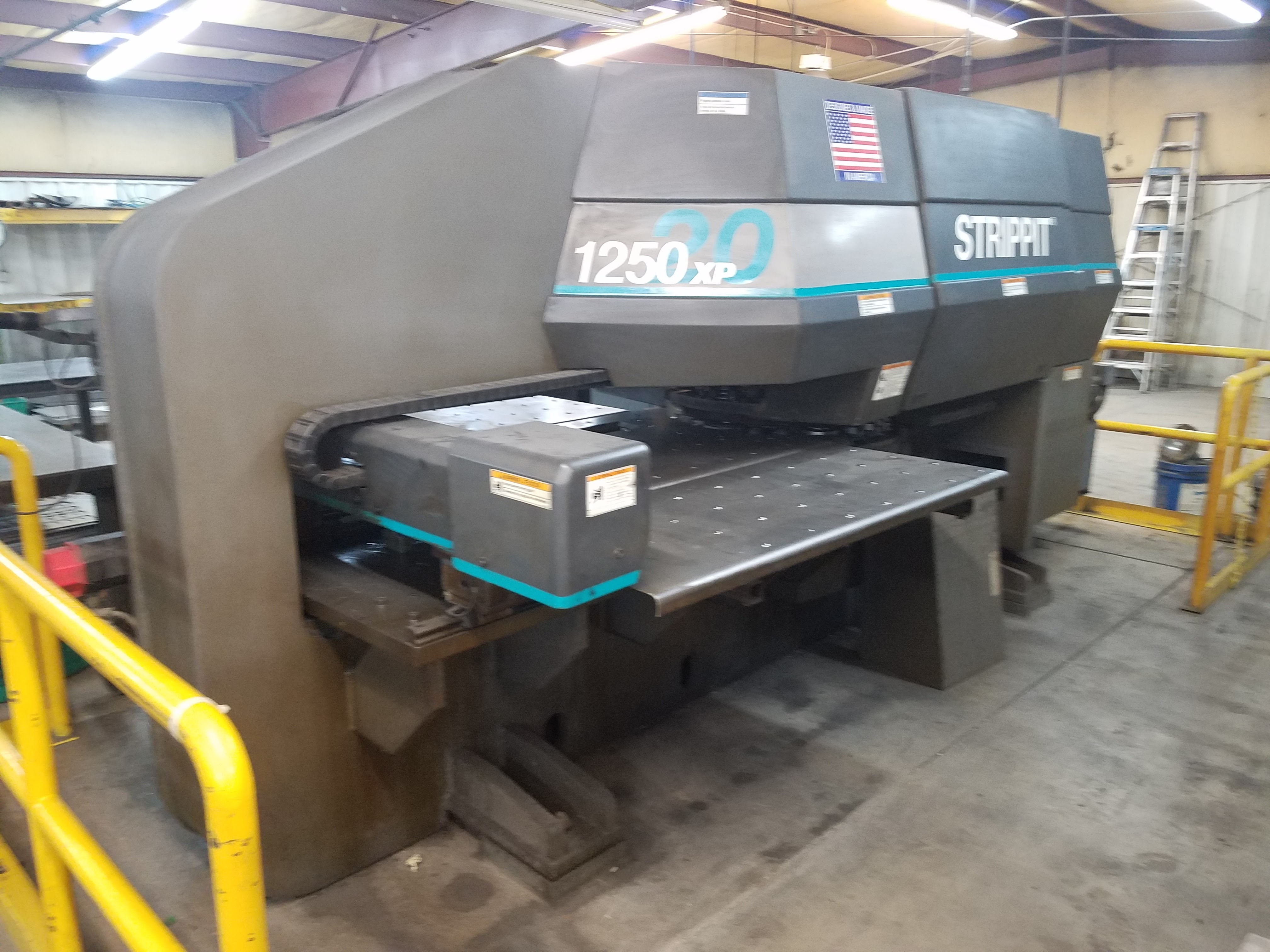 1997 Strippit 1250 XP Turret Punch (#3846)