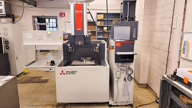 2015 Mitsubishi EA8SM Die Sinker EDM (#4292)