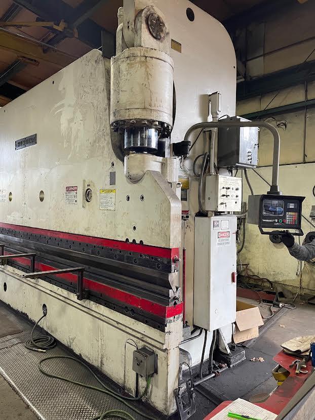 Cincinnati 600 Ton X 20 Form-Master Press Brake (#4602)