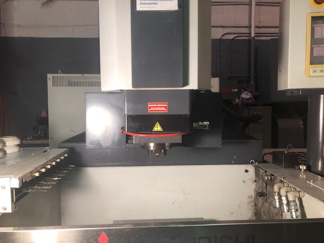 2011 Mitsubishi EA8 Sinker EDM (#4614)