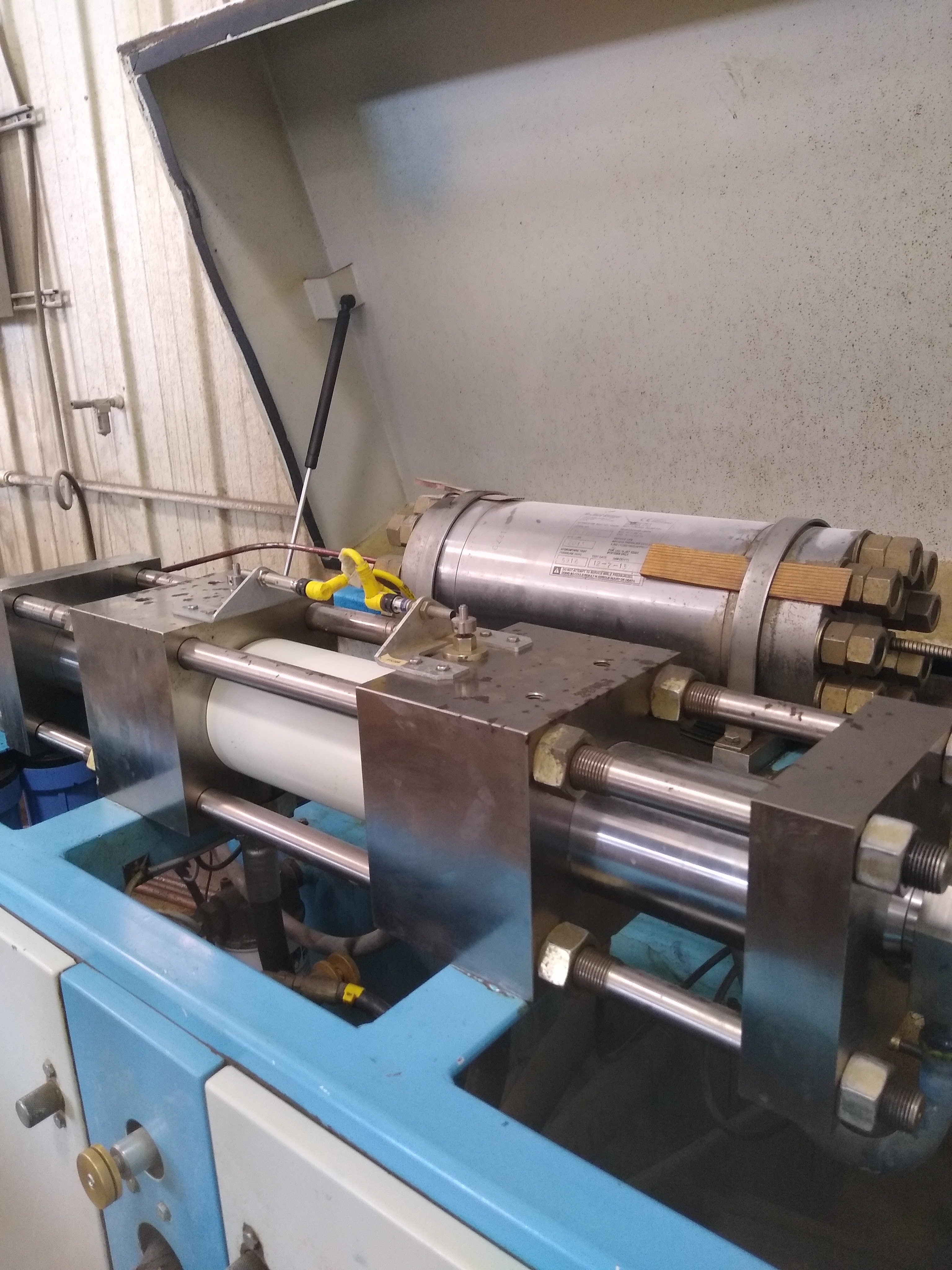 2005 Wardjet Z-613 Waterjet Cutting System (#4618)