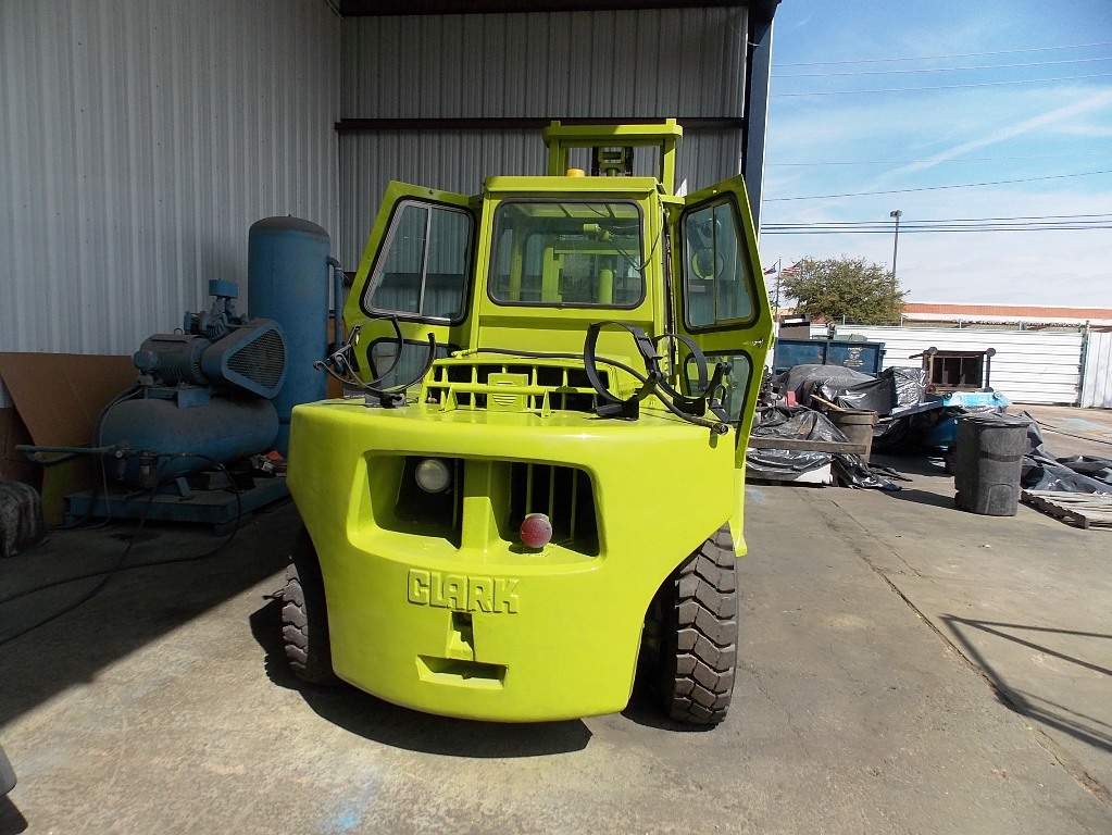 Clark C500-Y-155 Forklift (#4679)