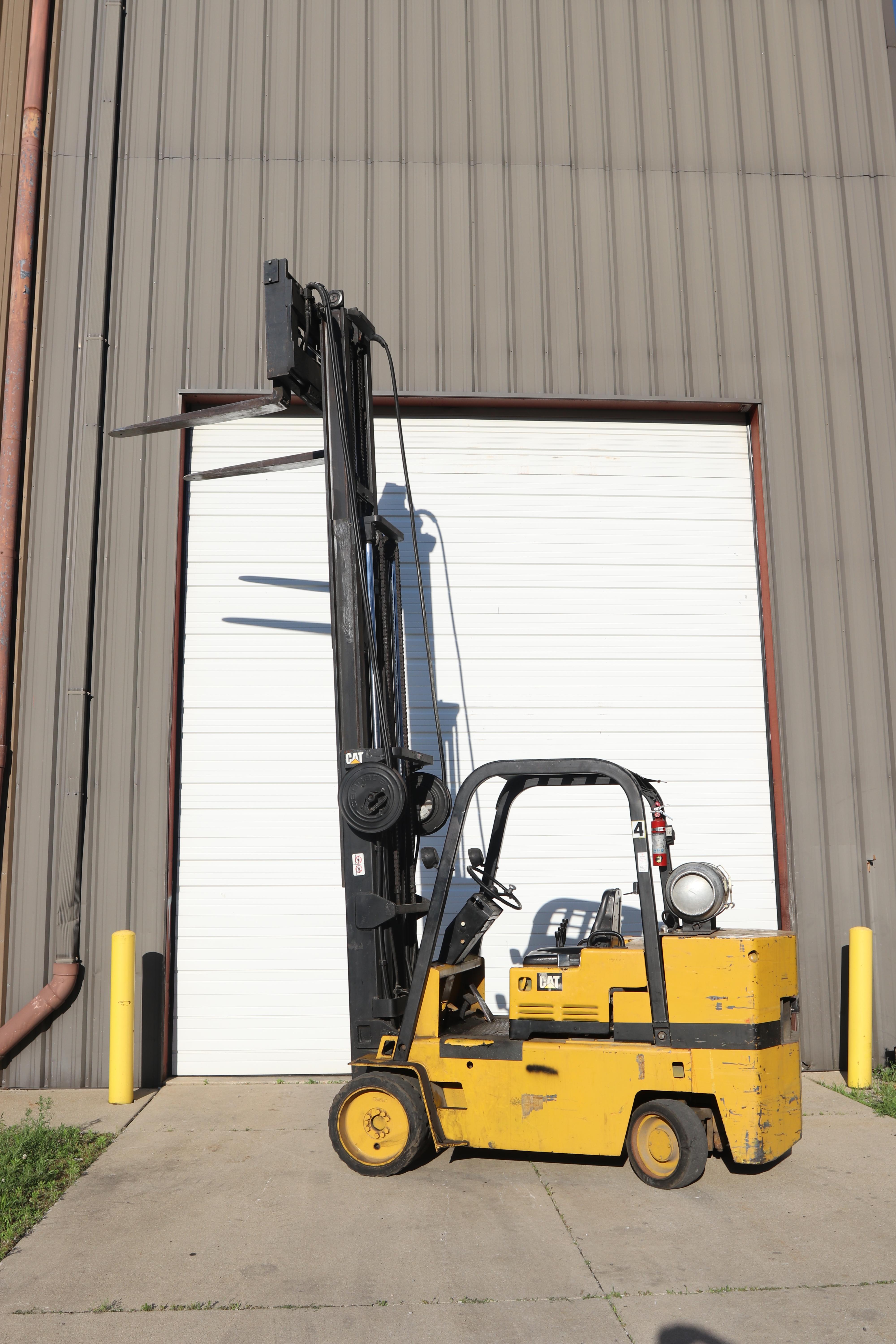 CAT T120C Forklift (#4732)