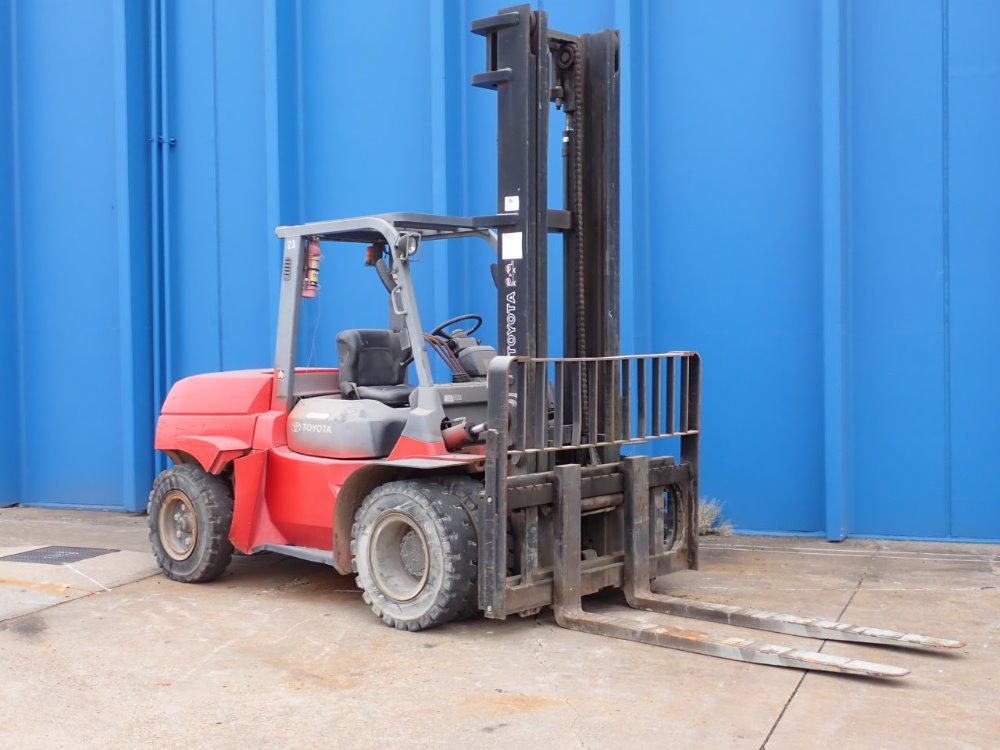 2011 Toyota 7FDU70 Forklift (#4773)