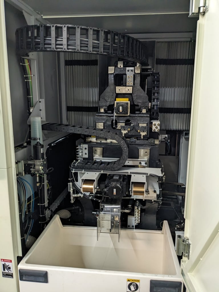 2020 Makino U3 Wire EDM (#4779)