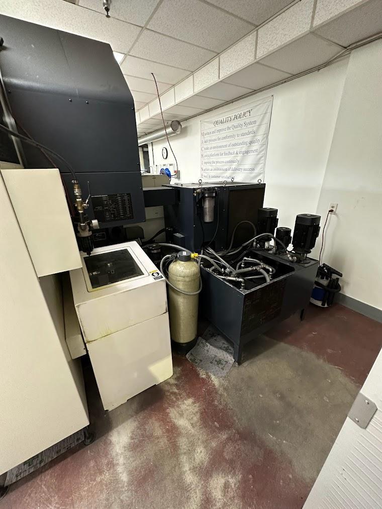 2006 Makino SP64 CNC Wire EDM (#5046)