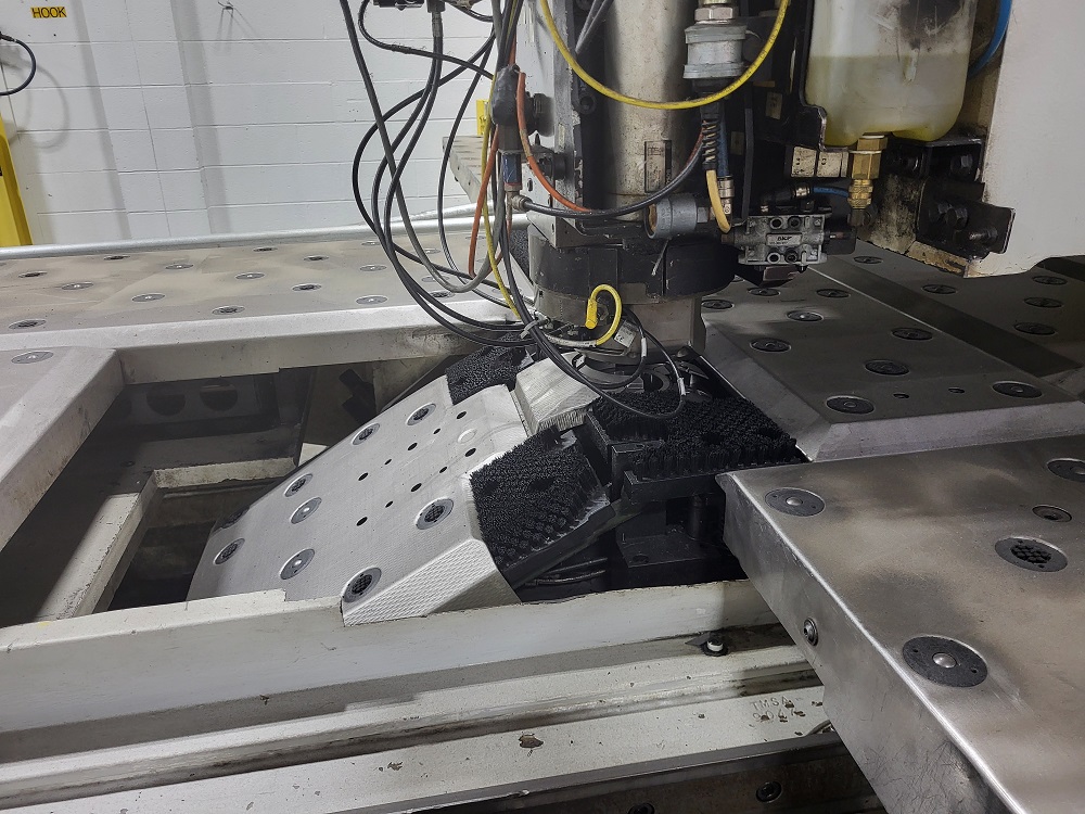 1999 Trumpf Trumatic 600L Combination Turret Punch Laser Cutting System ...