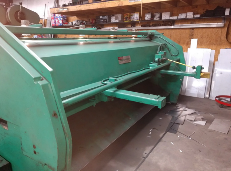 Edwards 6-5/3000 Hydraulic Squaring Shear (#5198)