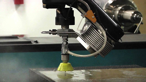 Buying a Water Jet Cutter? The 6 Things You Need to Know